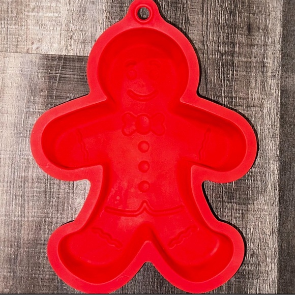 Kitchen | 9 X 7 Silicone Gingerbread Man Cake Pan | Poshmark
